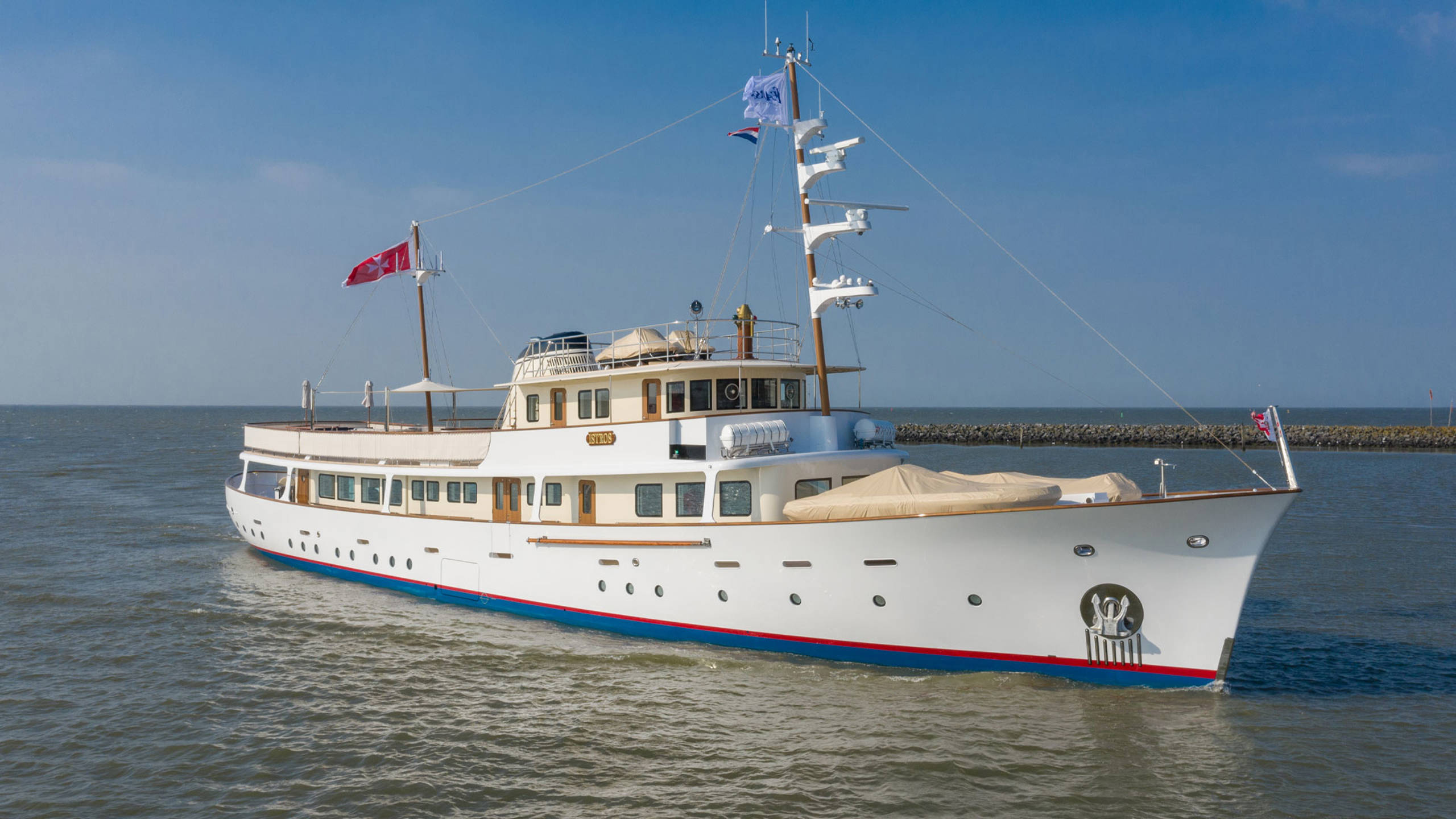 M/Y Istros｜[GB]