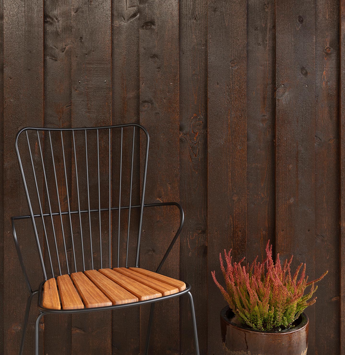 Varig vakker brun farge til fasade – TREBITT 9221 Kobberbrun