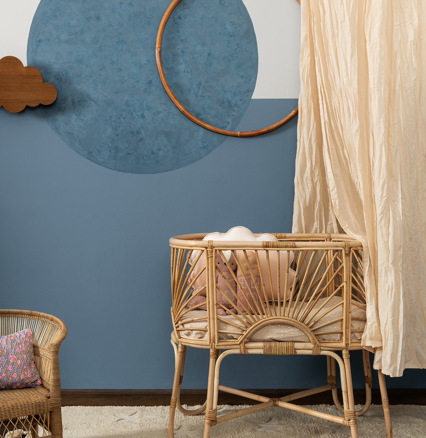 4072 Moon Reflection