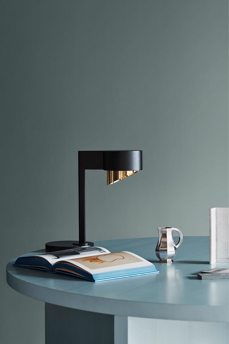 1899 FRONT - Interior paint colour