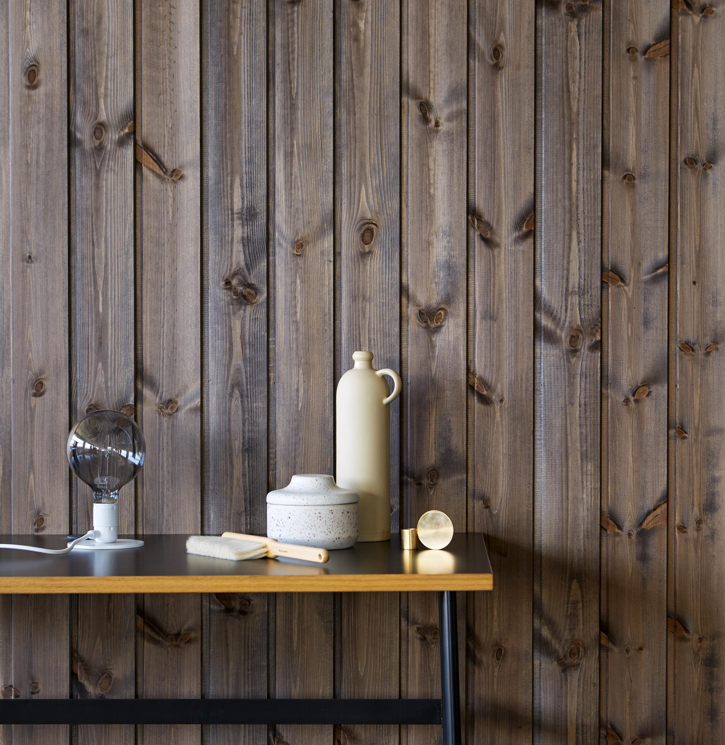 Vakker brun farge til kalkmaling på soverom – Jotun 9048 Mokka