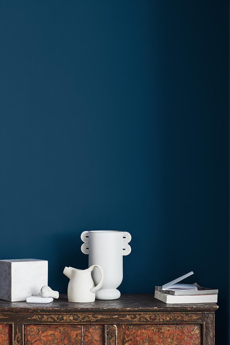 1899 FRONT - Interior paint colour