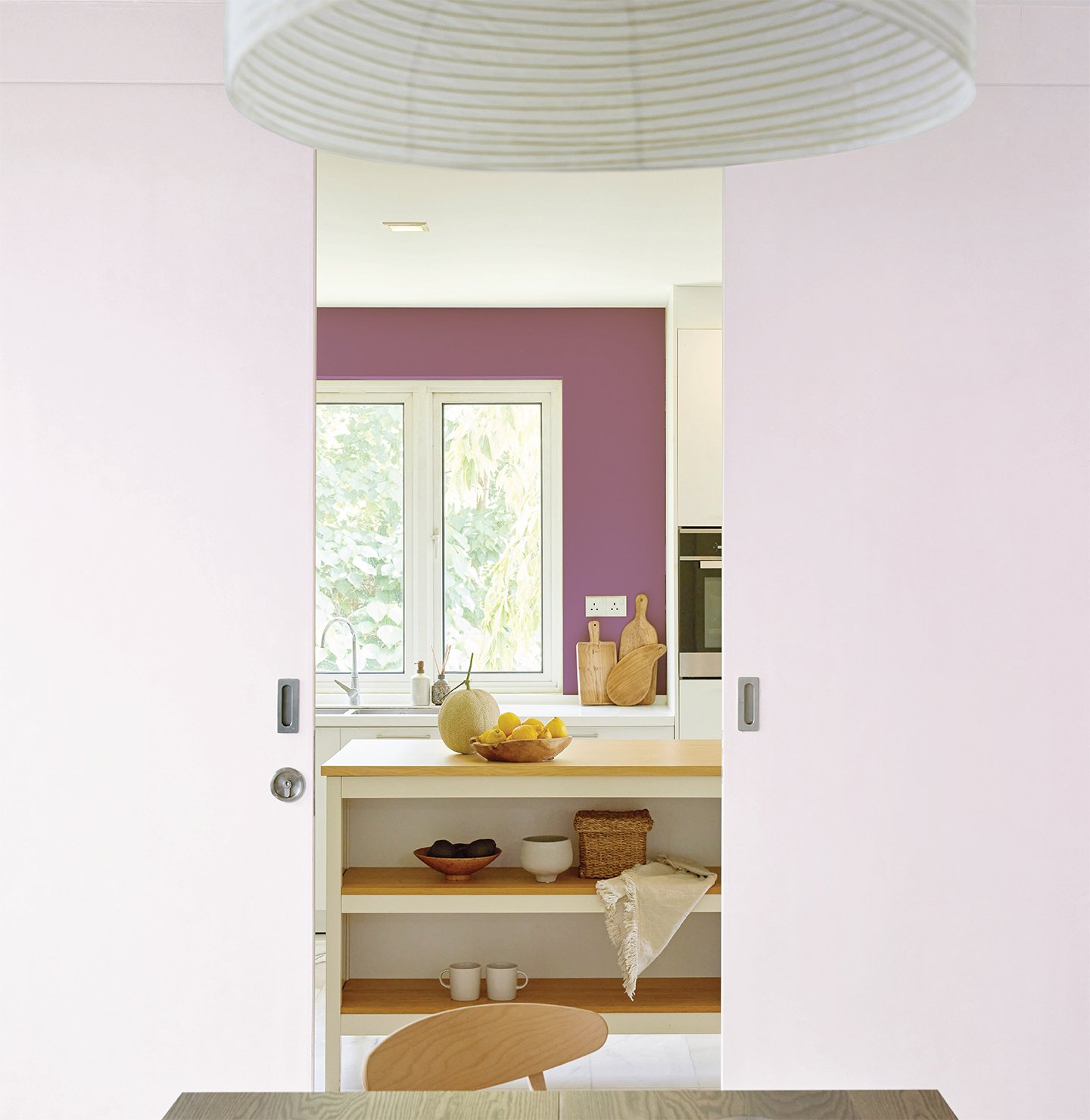 3261 PALE AMETHYST - Interior paint colour