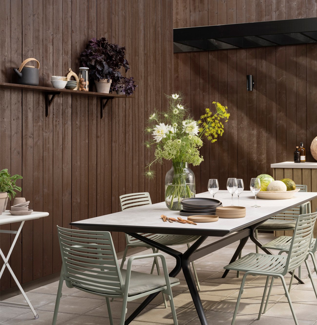 TREBITT 0676 Tjærebrun | Jotun.no