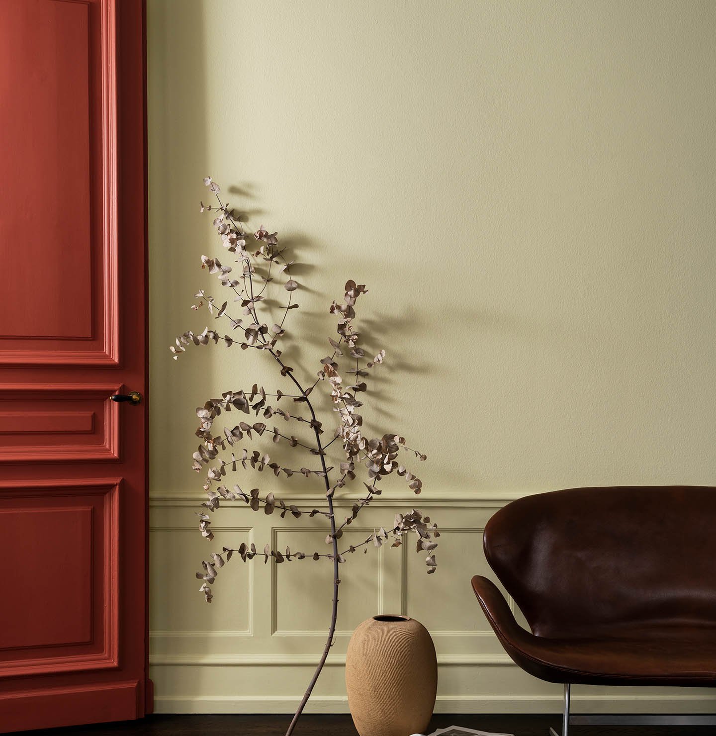 JOTUN 12080 SOFT RADIANCE 瑞典斯 20207 STATEMENT RED 丹楹